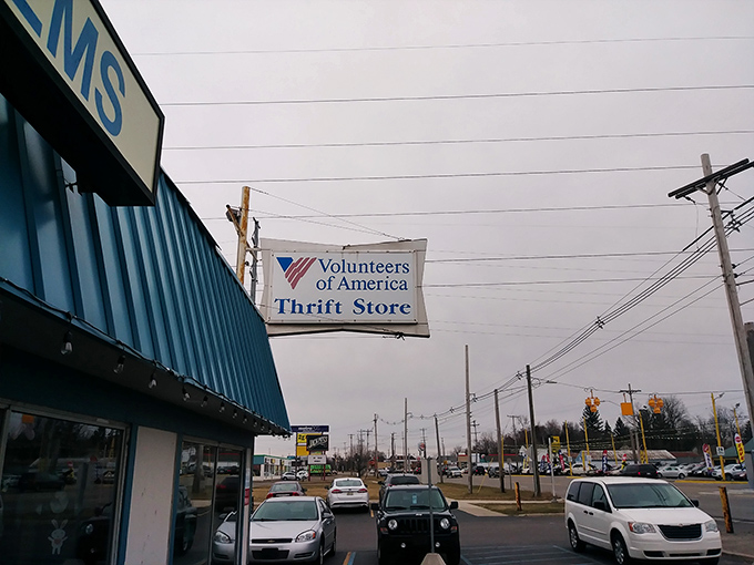 When you see that Volunteers of America sign, you know you've found a goldmine of secondhand gems.