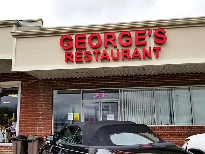 George's Restaurant embodies the honest charm of small-town dining. No Instagram filters needed—just good food that makes you feel at home.