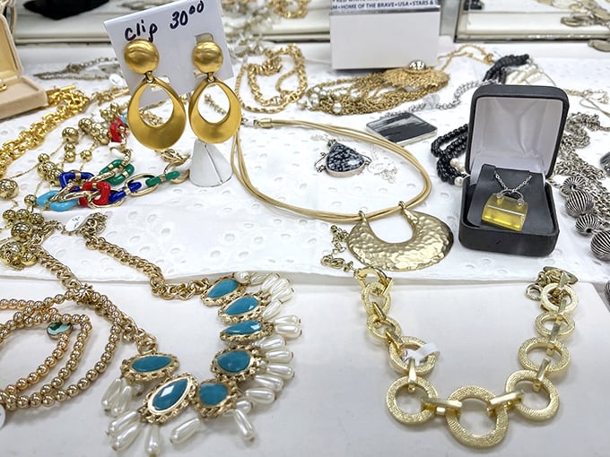 Buried treasure without the hassle of piracy—this jewelry collection offers golden opportunities for those who know bling doesn't require breaking the bank.