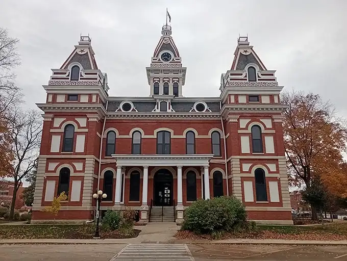 The Livingston County Courthouse isn't just a building—it's the architectural equivalent of your grandpa putting on his Sunday best, complete with that distinguished clock tower.