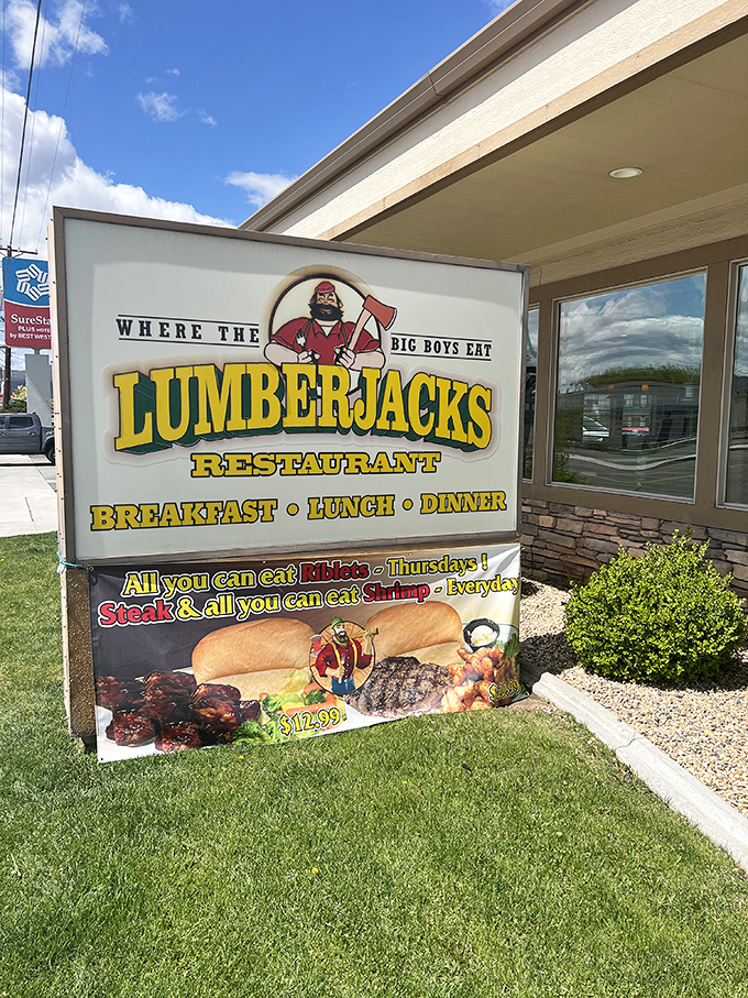 "Where the Big Boys Eat" isn't just a slogan—it's a promise. Lumberjacks Restaurant serves portions that could feed a logging crew.