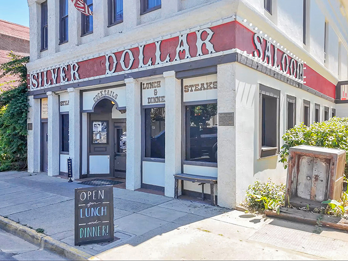 The Silver Dollar Saloon isn't just serving drinks—it's serving history with a side of authenticity that money can't buy.