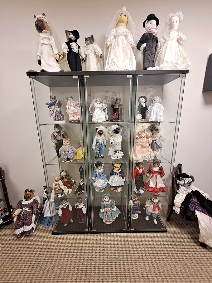 These dapper feline wedding dolls give new meaning to the term "cat fancy" – dressed to the nines for their big day!