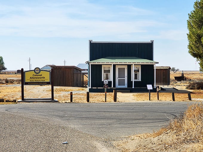 This unassuming entrance belies the profound historical significance waiting beyond—sometimes the most meaningful journeys begin with the simplest doorways.