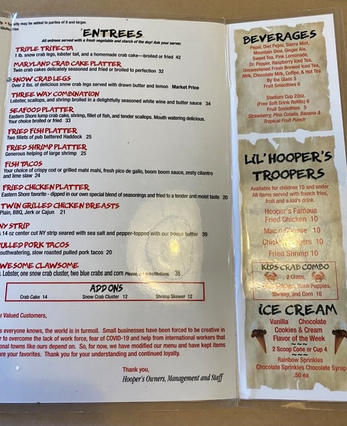 The menu reads like a love letter to the Chesapeake Bay. That "Awesome Clawsome" isn't just clever naming—it's truth in advertising.