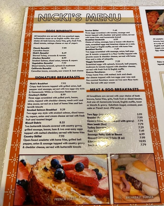 Nicki's menu reads like a love letter to breakfast classics. The Gobbler Omelet and Biscuit Debris aren't just meals – they're morning masterpieces.
