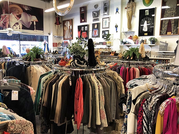 Circular racks packed with treasures – like a fashion carousel where every piece has its own backstory.
