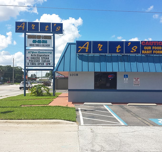 Art's blue facade warns that their food is "habit forming" – the sandwich equivalent of that TV show you can't stop binge-watching.