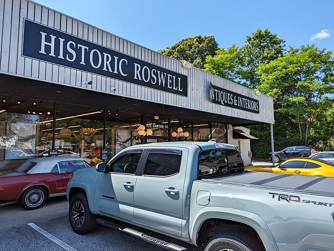 Historic Roswell's antique market looks like it stepped out of a Norman Rockwell painting.
