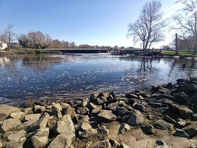 Laurel’s tranquil waters reflect serene days and neighbors who still wave from their docks.