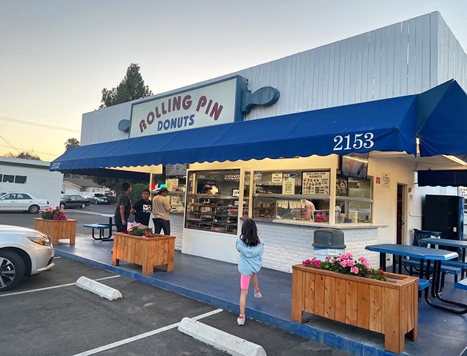 Simple white walls and blue trim – because when your donuts are this good, fancy decorations are unnecessary.