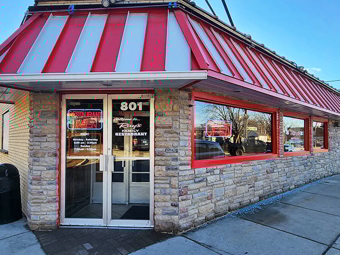 Ray's Diner looks like it was plucked straight from a Norman Rockwell painting. That red-trimmed stone exterior promises comfort food magic.