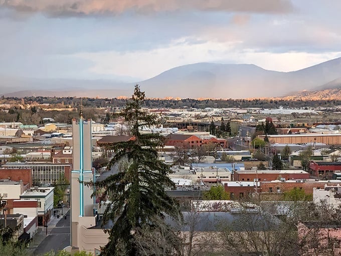 Main Street Klamath Falls – where the Old West decided to get a nice makeover.