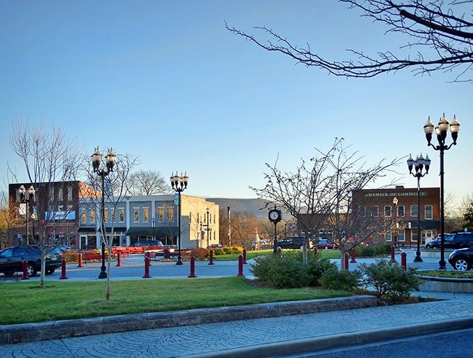 Tree-shaded streets and friendly faces create the perfect recipe for comfortable retirement living here.