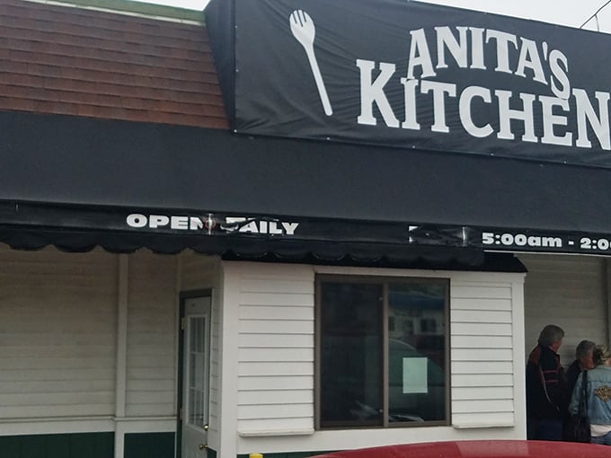 The best family-run joints have a secret—they’re not just serving food, they’re serving up a little slice of home, one perfect bite at a time.