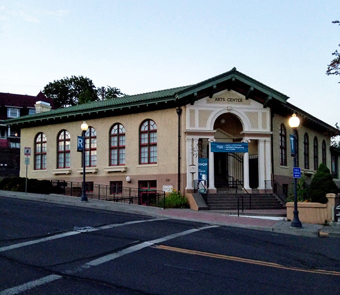 The Arts Center brings cultural flair to cowboy country. This Mission-style building houses creativity that rivals any big-city gallery.
