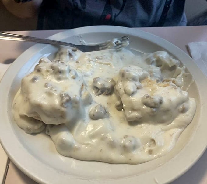Biscuits and gravy that would make a Southern grandmother nod in approval. That creamy, peppery blanket of goodness isn't just breakfast—it's therapy.
