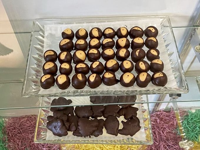 Ohio's beloved Buckeyes – where chocolate and peanut butter unite in a marriage so perfect it makes Romeo and Juliet look like casual daters.
