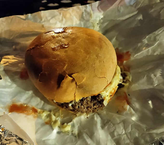 Even the humble cheeseburger gets the Dalessandro's treatment – juicy, no-nonsense, and wrapped in that telltale paper that signals good things ahead.