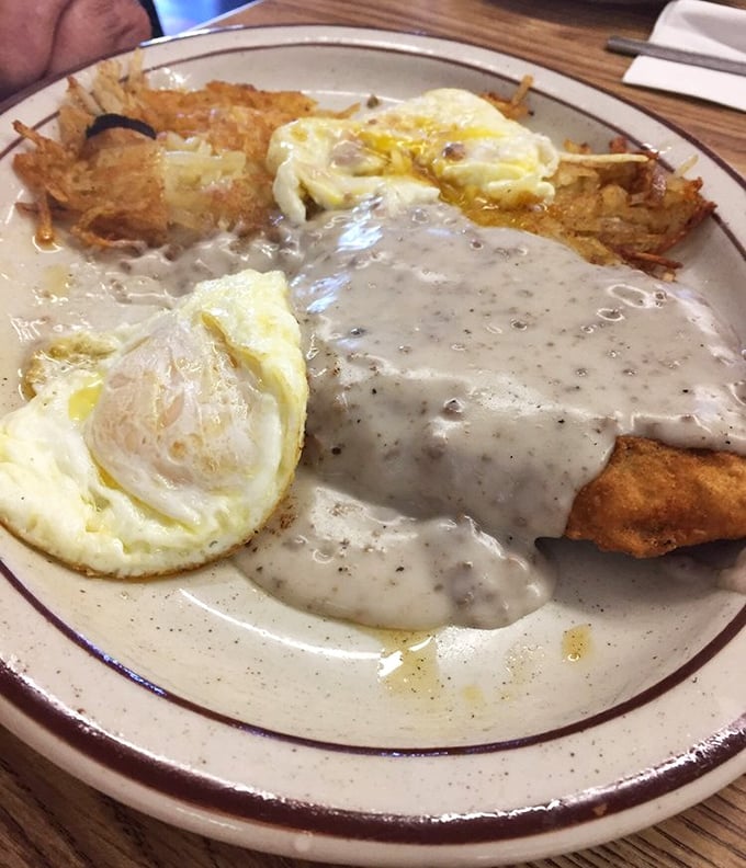 Country-fried steak swimming in peppery gravy with eggs sunny-side up—the breakfast equivalent of getting a hug from your favorite aunt.