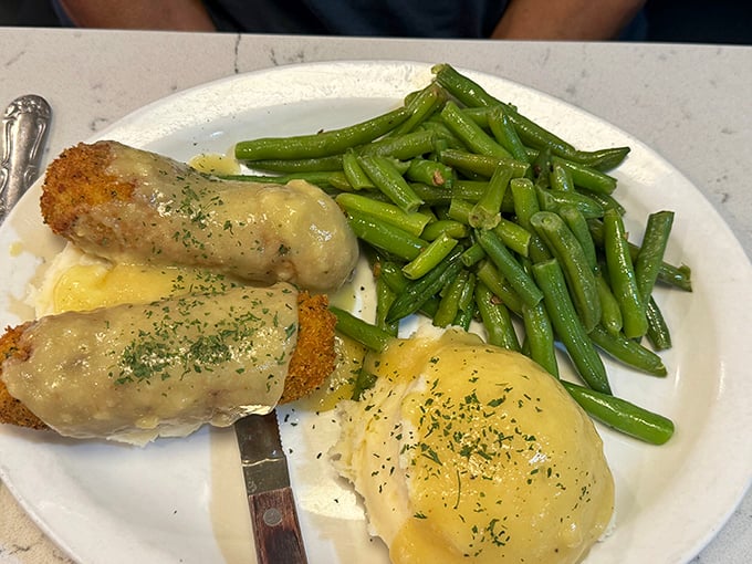 These chicken croquettes with green beans aren't just dinner—they're edible nostalgia, the kind grandma would approve of wholeheartedly.
