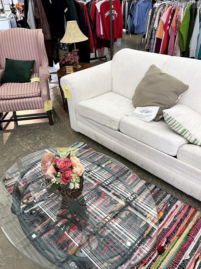 Living room goals on a ramen budget—this cozy furniture setup proves secondhand doesn't mean second-rate.