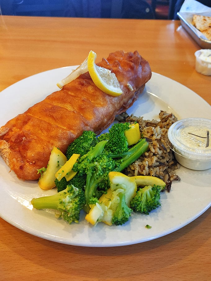 The legendary haddock in all its golden glory. That perfect crisp-to-flake ratio is what food dreams are made of—no passport to New England required.