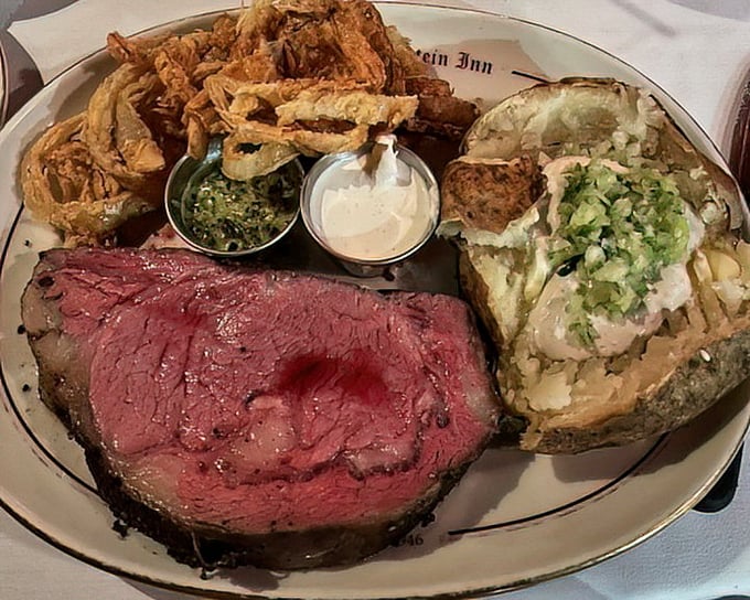 Behold the crown jewel: prime rib so perfect it makes other cuts weep with envy.