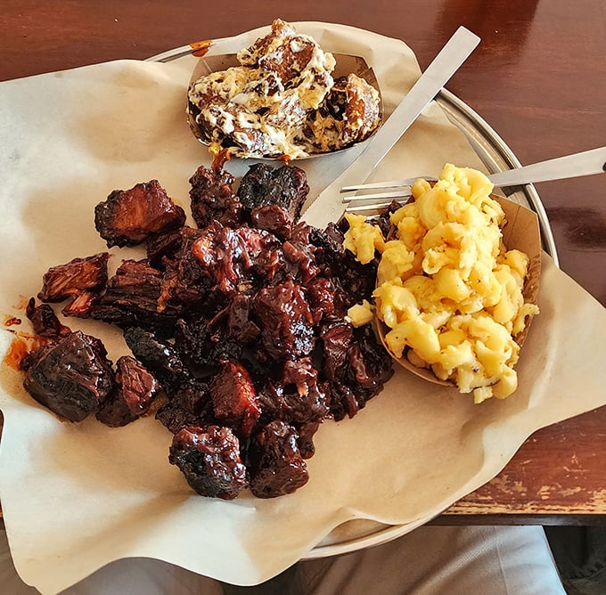 Burnt ends so glossy they could be in a museum. That bark, that glaze—it's the jewelry of the BBQ world.