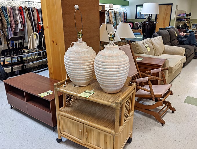 Those matching ceramic lamps aren't just lighting fixtures—they're conversation pieces waiting to illuminate your living room's untold potential.