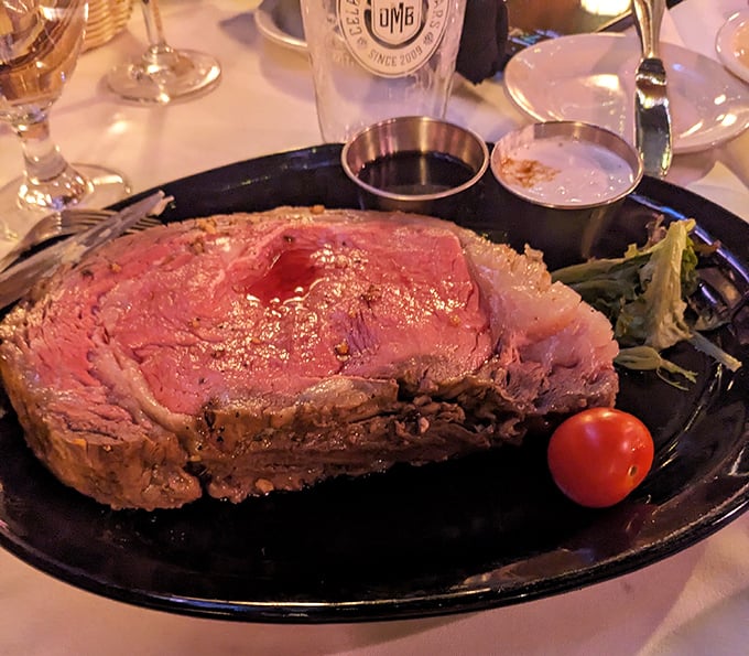 This prime rib isn't just dinner—it's a masterclass in meat preparation, a rosy-centered monument to patience and proper aging.