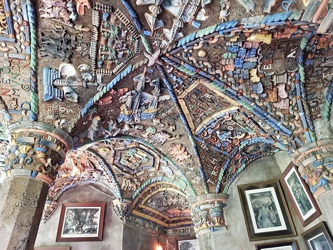 Imagine a ceiling where someone decided to play "I Spy" with American history. Every inch tells a story—or several dozen. 