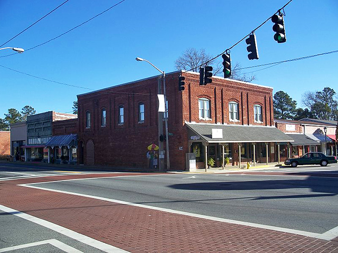 Main Street sparkles like someone polished it specially for your arrival in tobacco country.