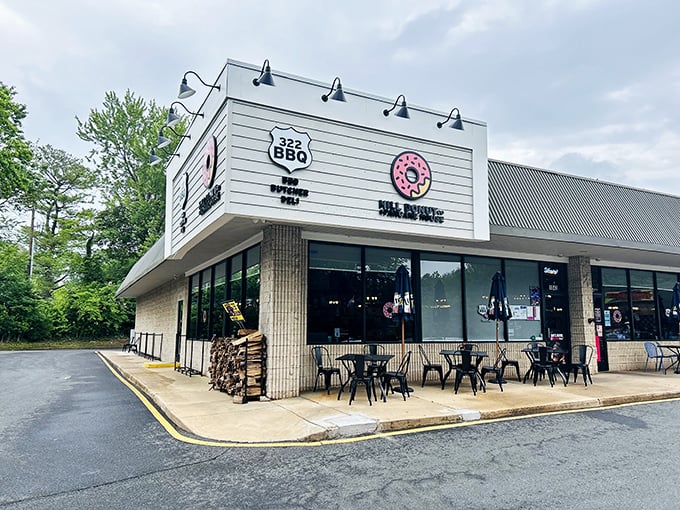 Where BBQ and donuts live in delicious harmony. It's like the odd couple of food pairings that somehow totally works.