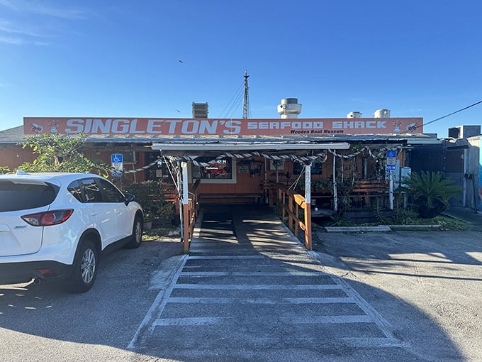 Singleton's doesn't need fancy curb appeal—they're too busy perfecting that blackened fish sandwich you're about to devour.
