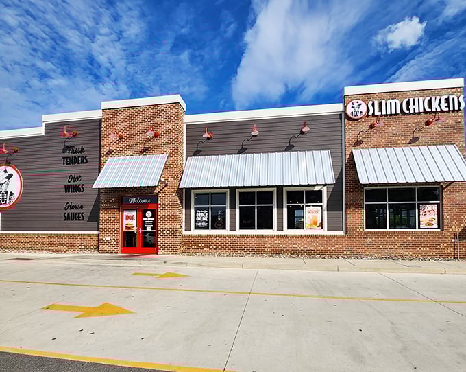 Slim Chickens brings a touch of modern flair to comfort food classics. Those red accents aren't just for show – they're warning signs for deliciousness ahead.