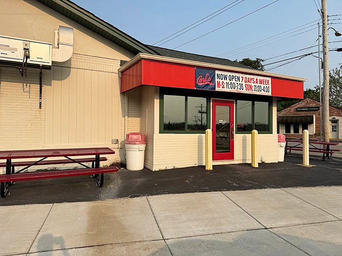 This timeless facade whispers promises of chili dogs and onion rings that'll transport you straight to childhood.
