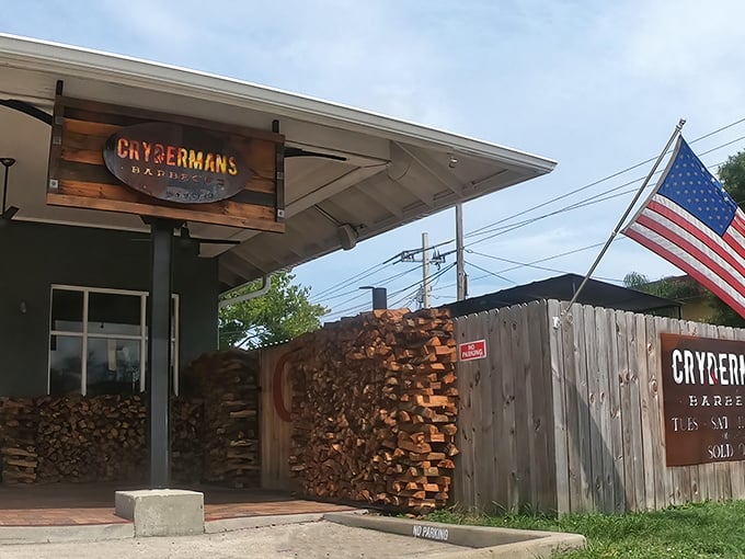 Simple wooden fence, American flag, and the promise of perfectly smoked meat. Some things in life are beautifully uncomplicated.