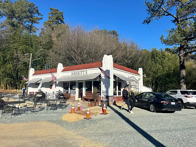 Gravel parking and genuine hospitality – some things are worth preserving exactly as they are.