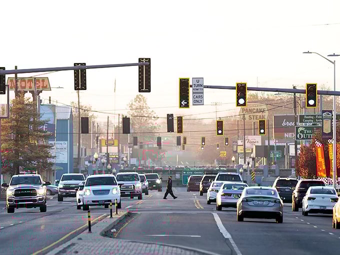 Wide streets and wider smiles – Ontario's main drag feels like stepping into simpler times.