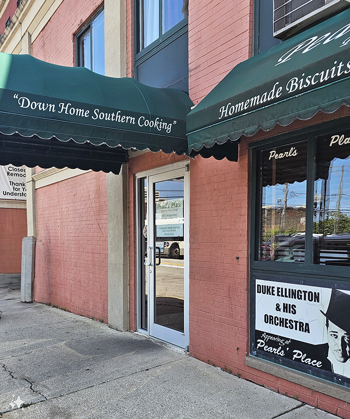 Don't judge this book by its cover – inside lies some of Chicago's best comfort food.