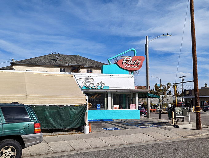 Some diners just have that movie-star quality – Rae's has been stealing scenes and hearts for decades.