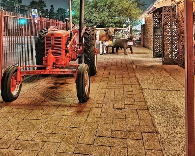 When your BBQ joint looks this authentically Western, the ribs better deliver cowboy-level satisfaction.