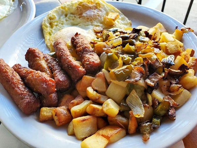 Morning glory on a plate – when eggs and potatoes unite in perfect breakfast harmony.