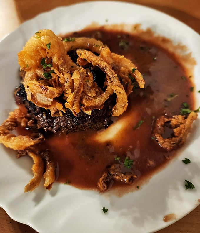 Behold the filet that launched a thousand road trips from Columbus.