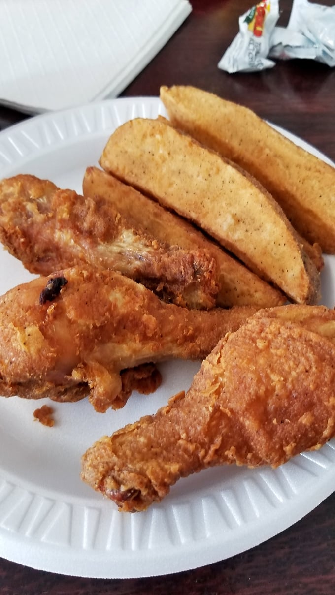 Crispy outside, juicy inside – this plate demonstrates why some culinary traditions don't need reinvention, just reverence and a good appetite.