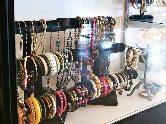 Jewelry displays that would make Elizabeth Taylor do a double-take. One person's forgotten bracelet becomes another's conversation starter at dinner parties.