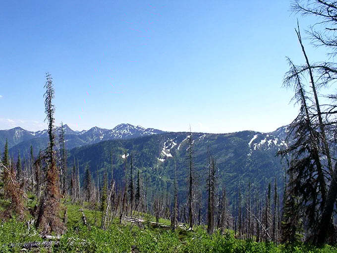 While this mountain vista isn't part of Pioneer Ridge (which is in flat Ohio), residents do enjoy natural beauty in their community spaces.