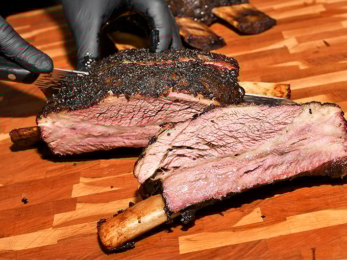 These ribs have achieved the perfect balance between structure and surrender – like a well-choreographed dance on your palate.