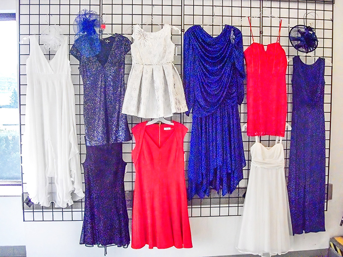 Formal wear that won't formally empty your wallet. These dresses have stories to tell—and now they're waiting for you to add the next chapter.